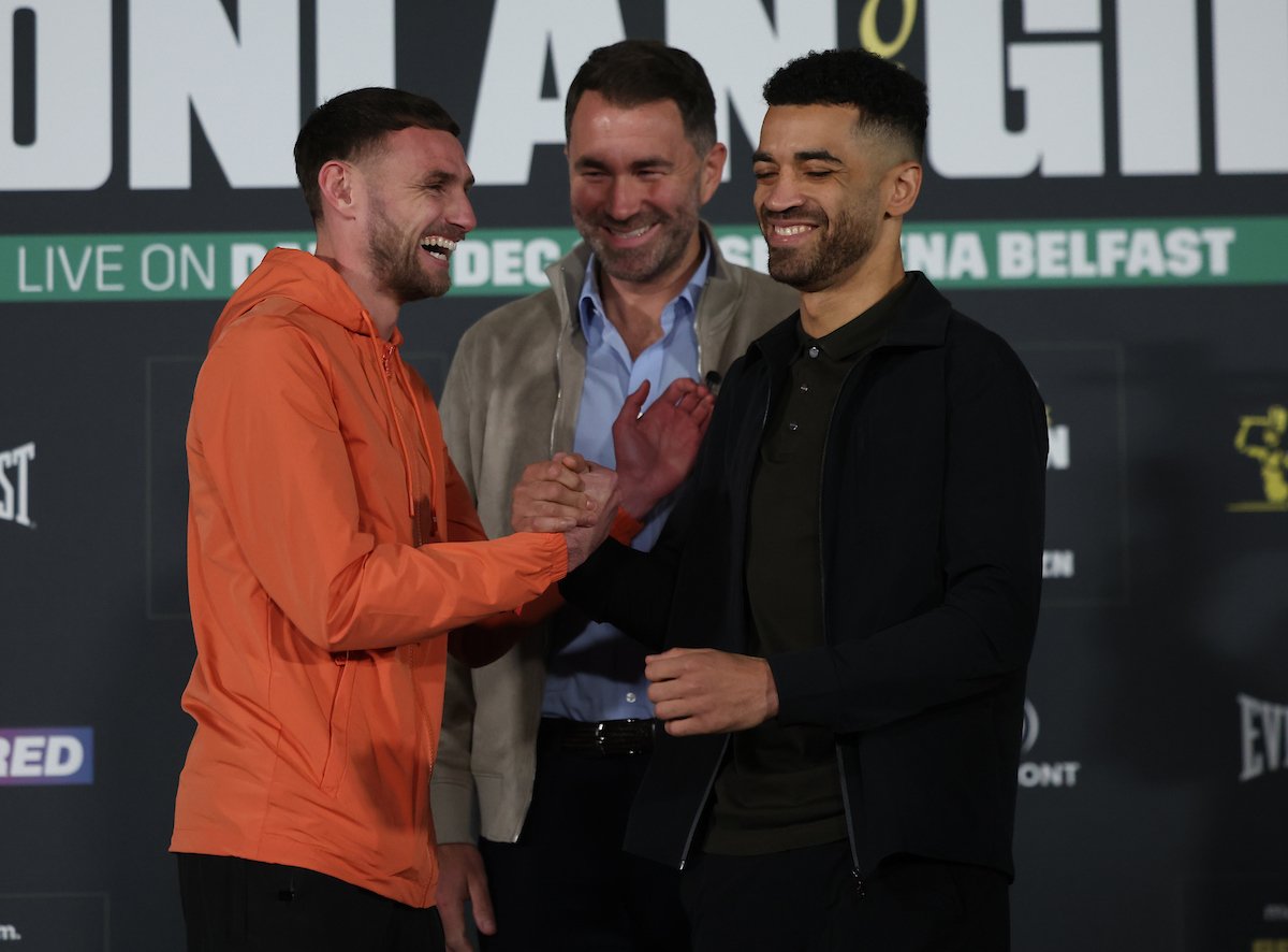 Friends Forever? Sean McComb details his Sam Maxwell history - Irish Boxing