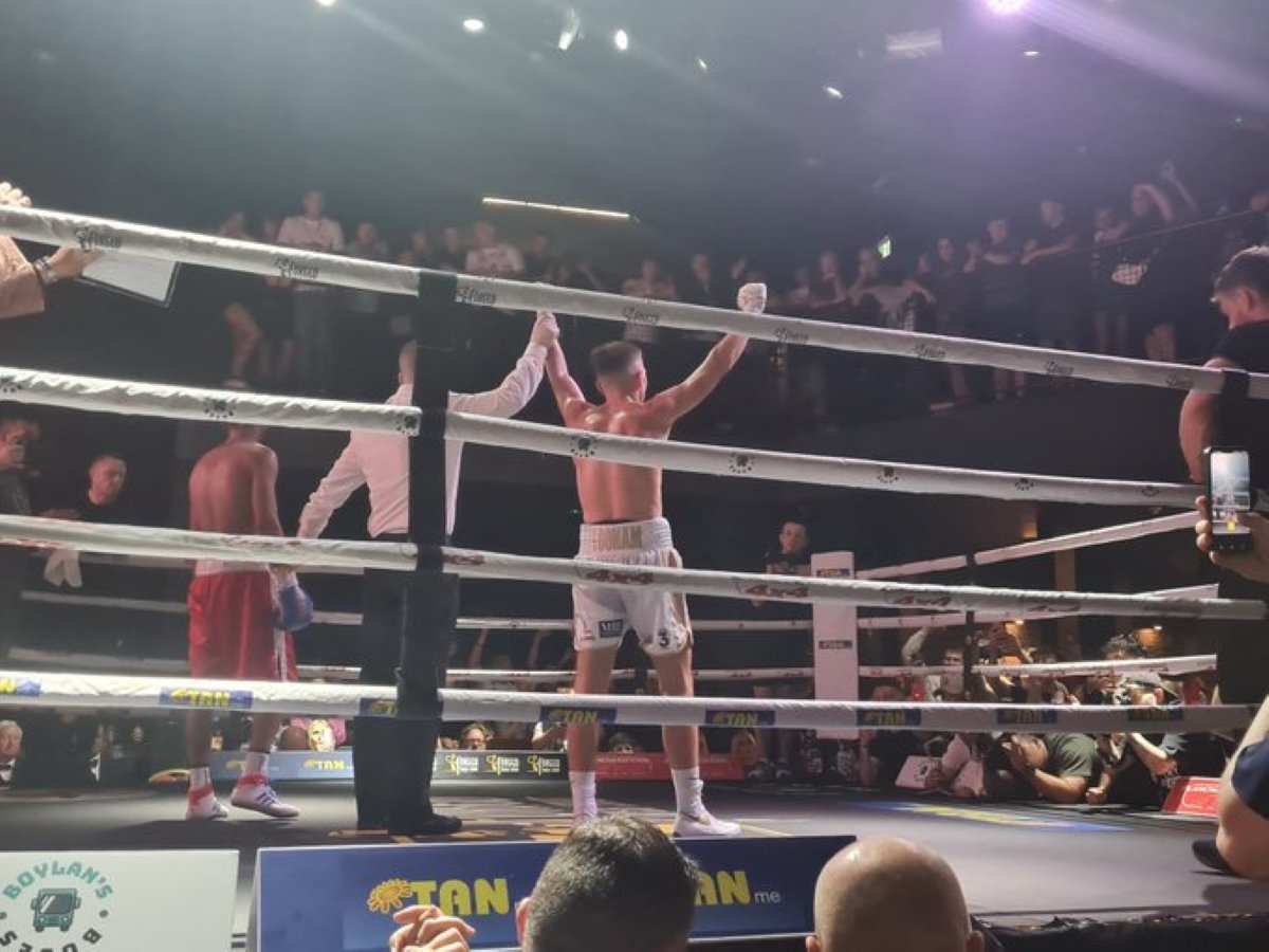 Talented Loonam gets his pro career off to a winning start with classy ...