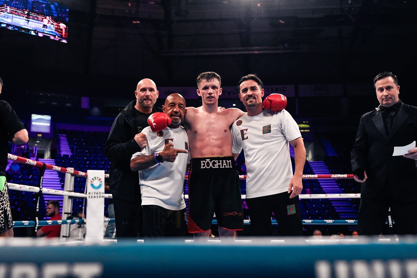 Lavin a Laugh - Eoghan Lavin Laugh's off Scholer Smacktalk - Irish Boxing